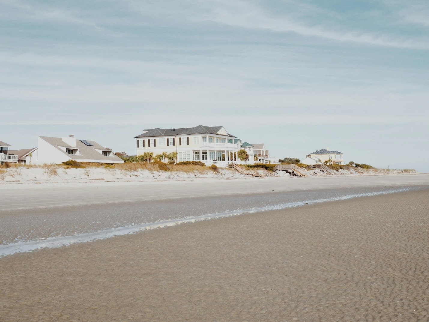 Essential Tips for Choosing the Right Beach House Location for Your ...